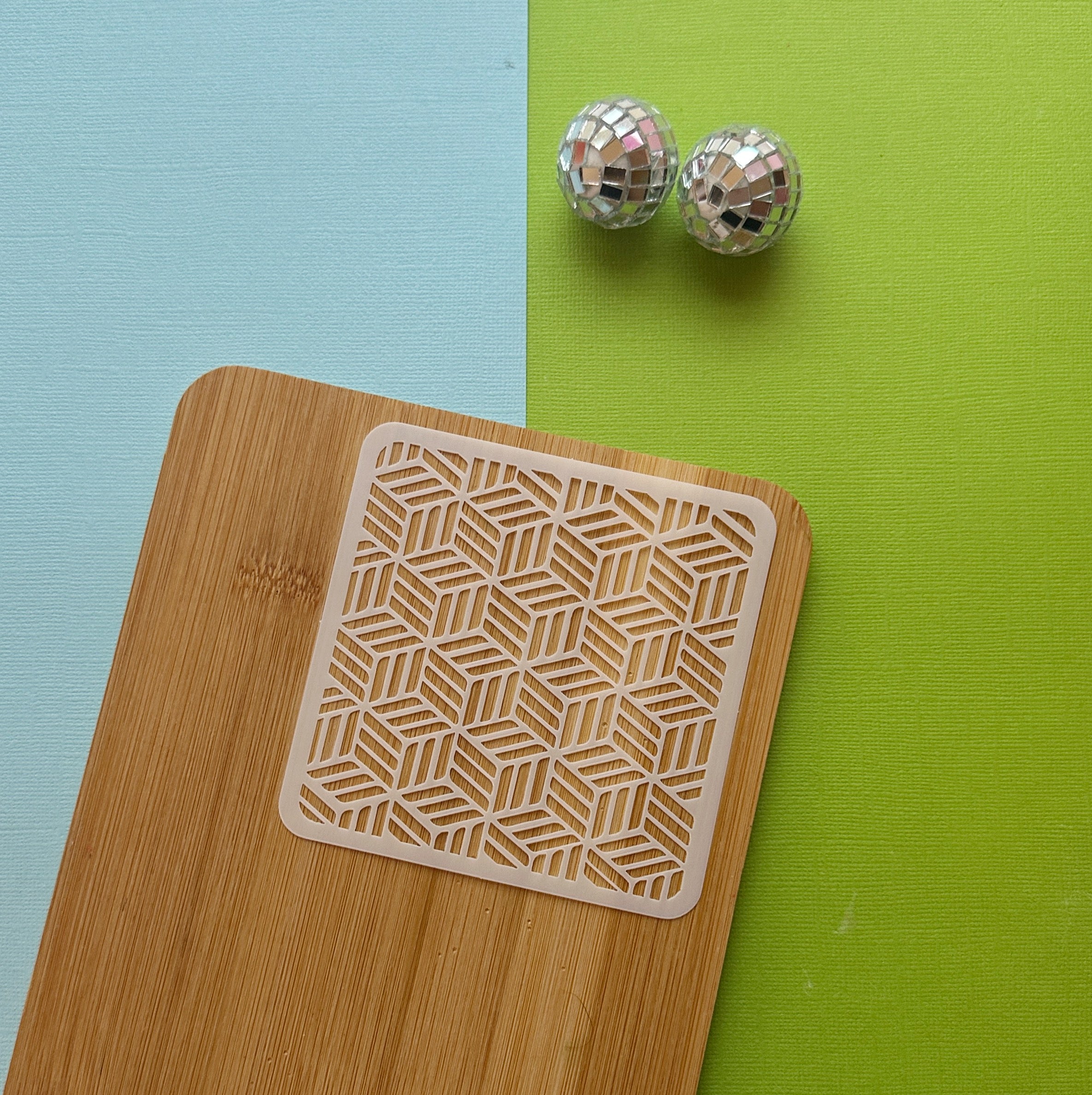 Squares Stencil – Easy Peasy Cutters